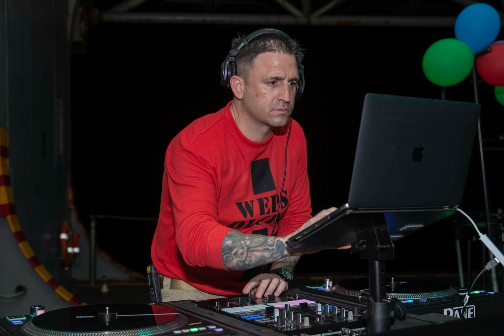 DVIDS - Images - USS Tripoli Talent Show [Image 6 of 14]