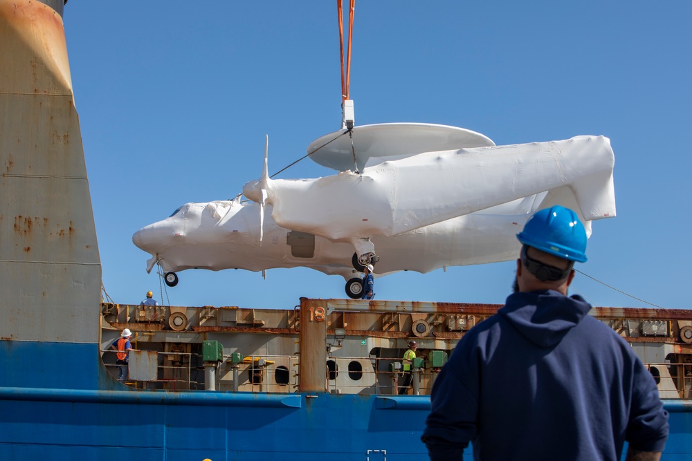 DVIDS - Images - MCAS Iwakuni unloads E-2D Advanced Hawkeye designated ...