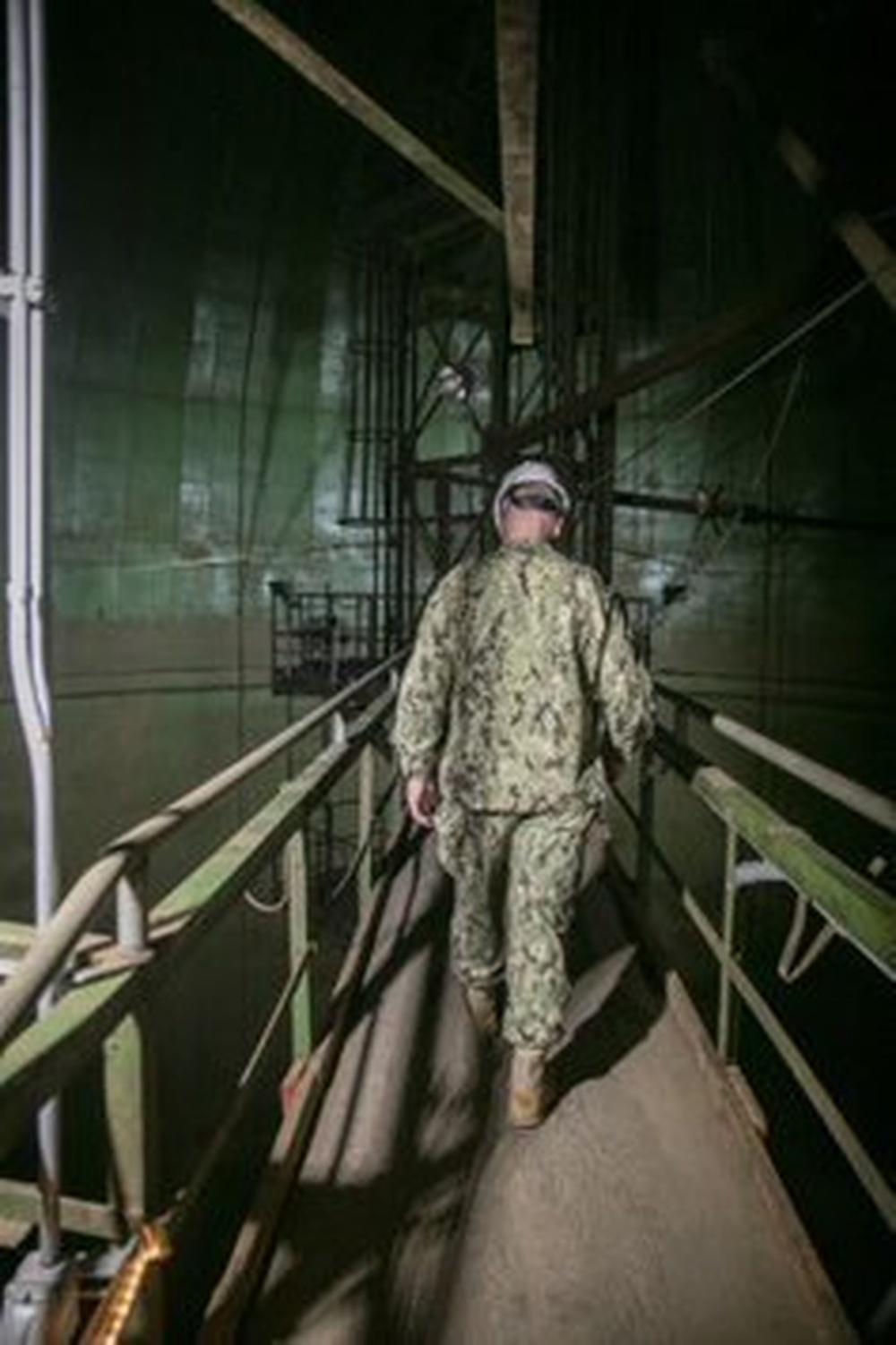 DVIDS - Images - Rear Adm. Wade tours Red Hill Bulk Fuel Storage Facility [Image 2 of 9]