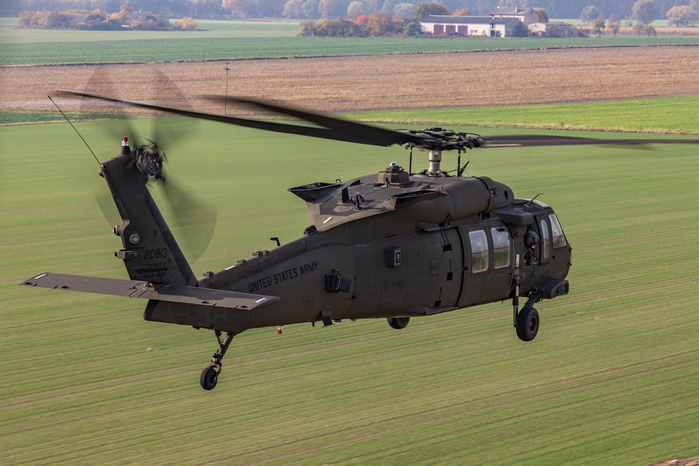 DVIDS - Images - Task Force Desert Knight Conducts Live-Fire ...