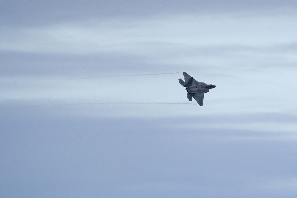 DVIDS - Images - F-22s and HH-60Gs fly over JBER [Image 3 of 8]