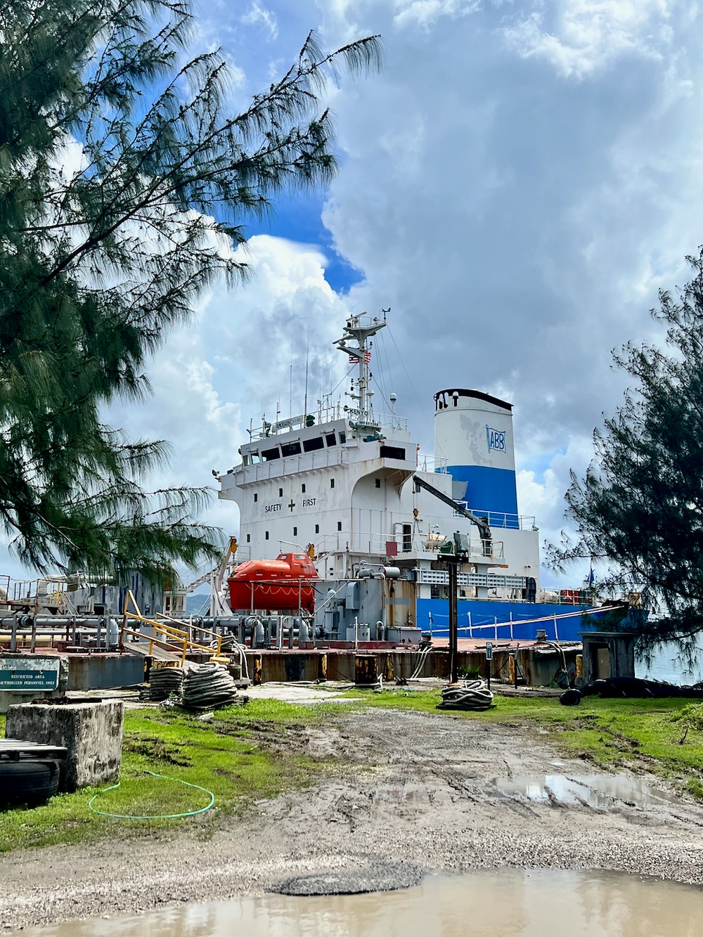 DVIDS - Images - U.S. Coast Guard ensures safety of Port of Guam ...