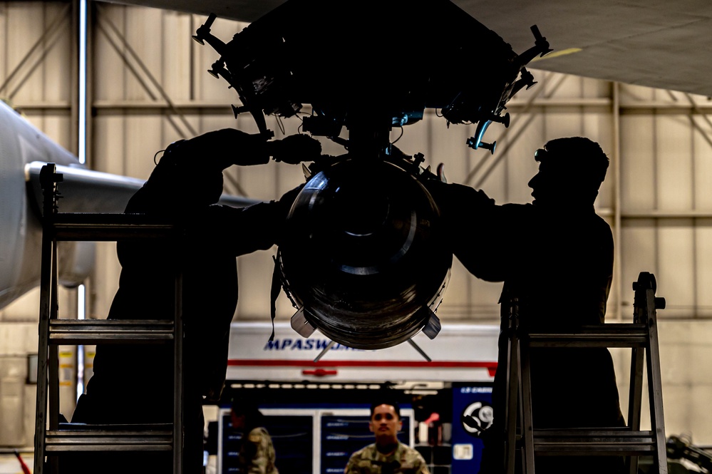 DVIDS - Images - Weapons Load Competition [Image 8 of 10]