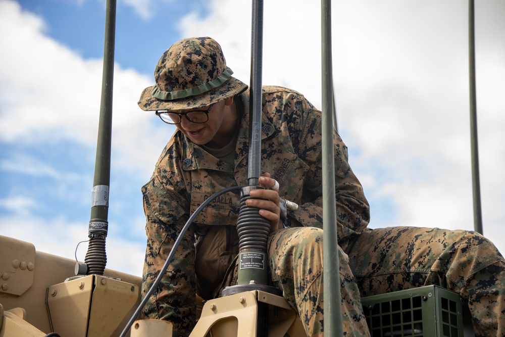 DVIDS - Images - 3d Marine Littoral Regiment displaces Alpha command node to Puuloa Range [Image ...