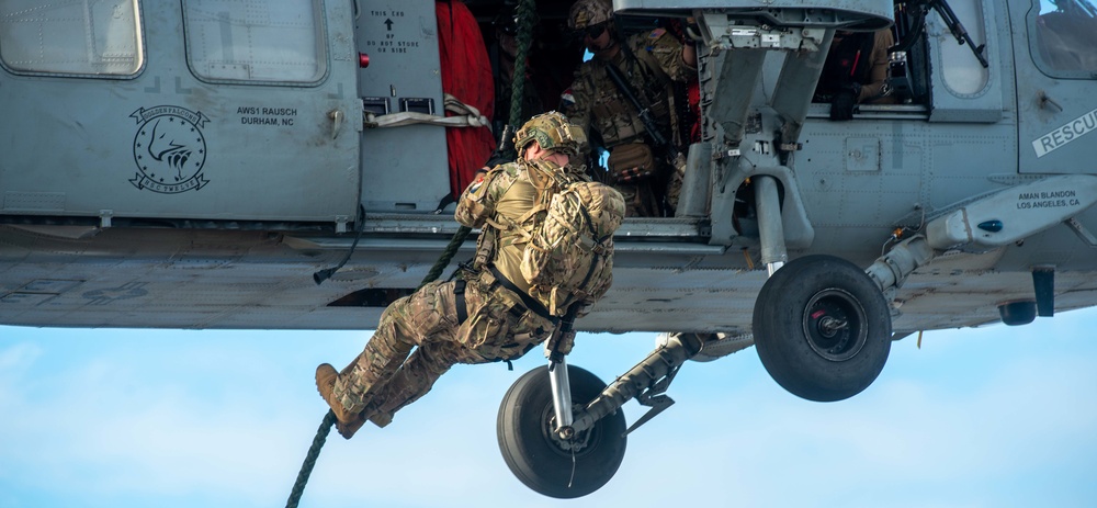 DVIDS - Images - Explosive Ordnance Disposal Mobile Unit 5 conducts ...