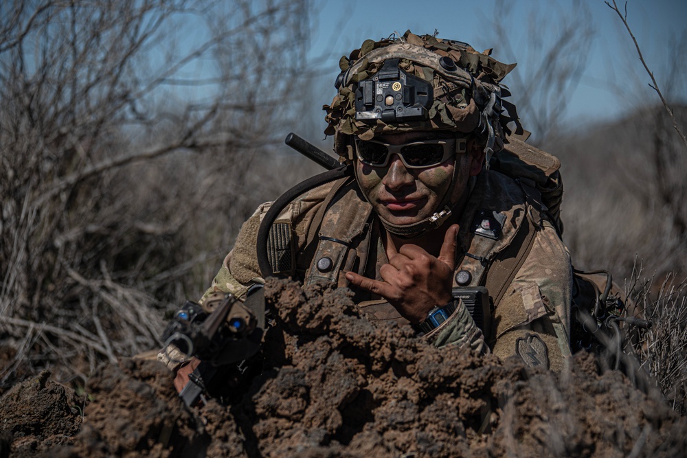 DVIDS - Images - JPMRC 23-01 - 1-21 Inf. Reg. Compound Assault [Image 8 ...