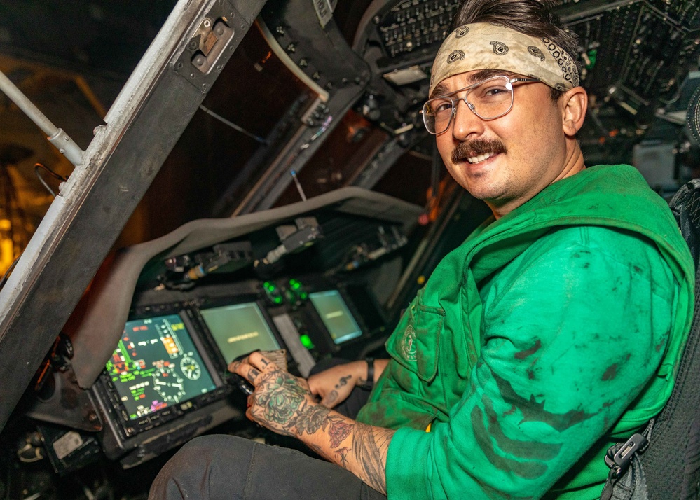 DVIDS - News - Fresno, California, Native serves aboard USS ...