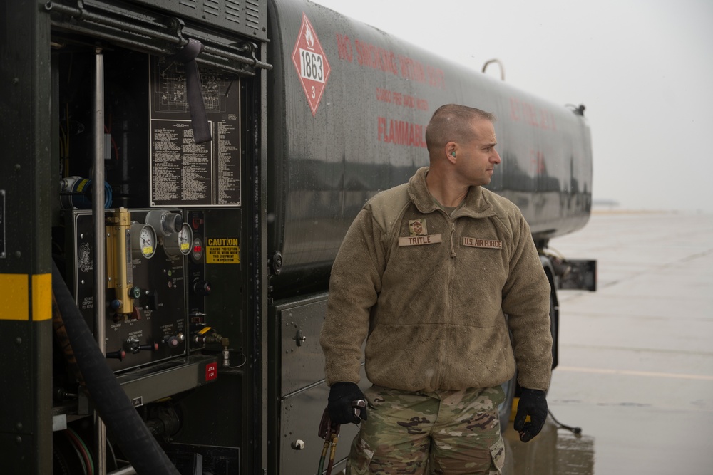 DVIDS - Images - Chief Tritle's Fini Fuel [Image 6 of 8]