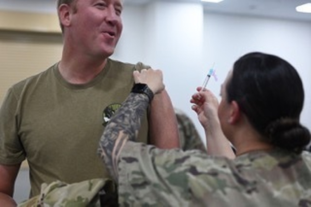 DVIDS - Images - 380 EMDS provides flu vaccine to deployed members ...