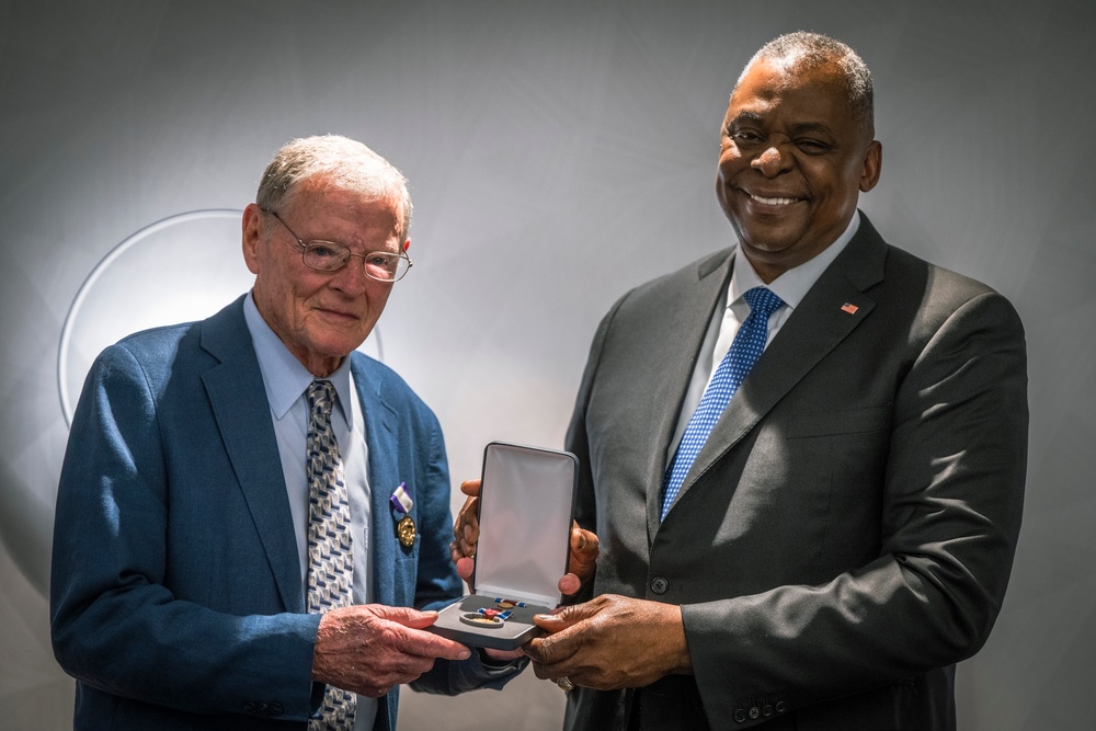 DVIDS - Images - 15 NOV 22 | SECDEF Present Sen. Jim Inhofe with the ...