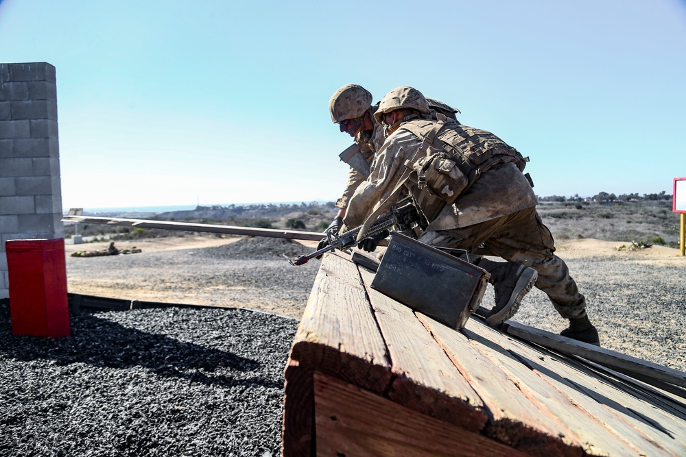 DVIDS - Images - Golf Company 12 Stalls [Image 13 of 16]