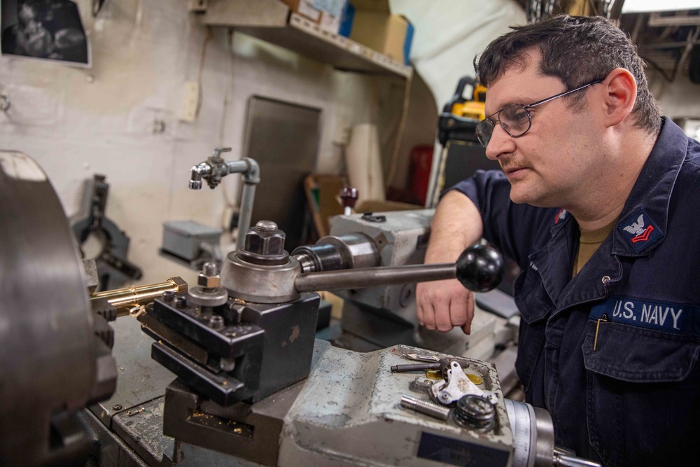 DVIDS - Images - 221103-N-HD110-0125 [Image 1 of 5]