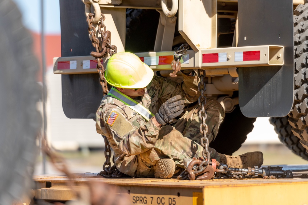 DVIDS - Images - Rail Loading At Fort McCoy [Image 4 of 9]