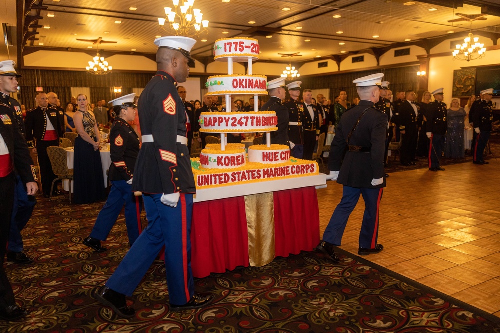 DVIDS - Images - 3rd Marine Logistics Group Birthday Ball [Image 3 of 6]