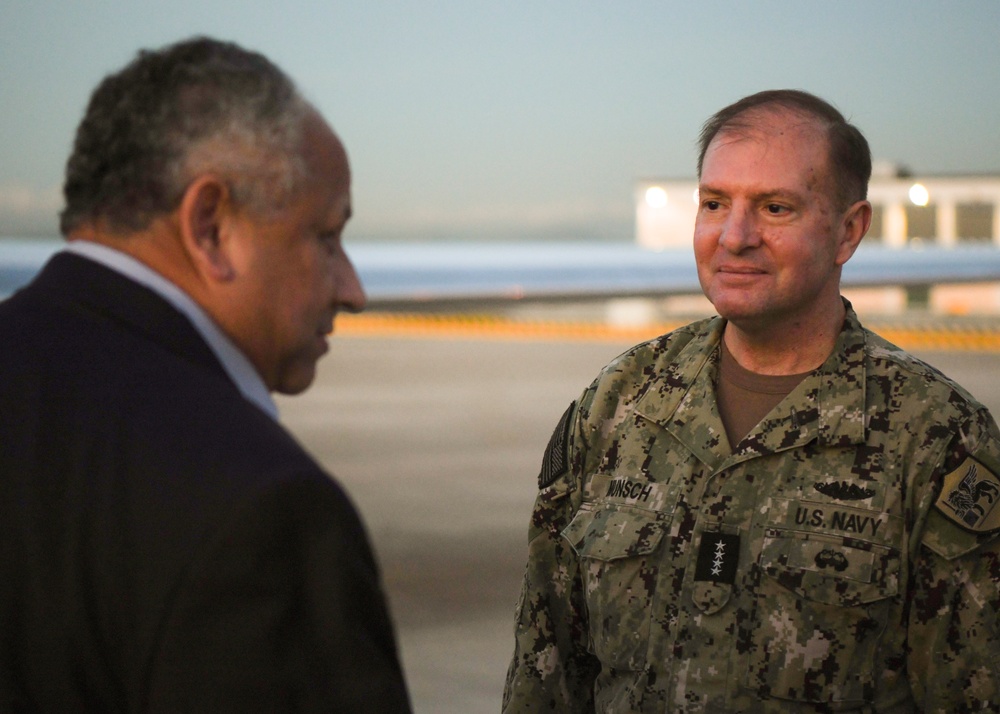 DVIDS - Images - Secretary of the Navy visits NAVEUR-NAVAF/SIXHFLT ...