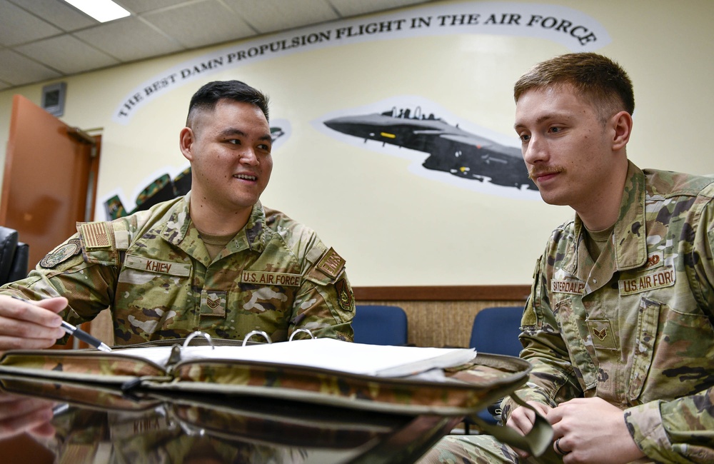 DVIDS - Images - SSgt Emerson Khiev Supervisor of the Month [Image 4 of 7]