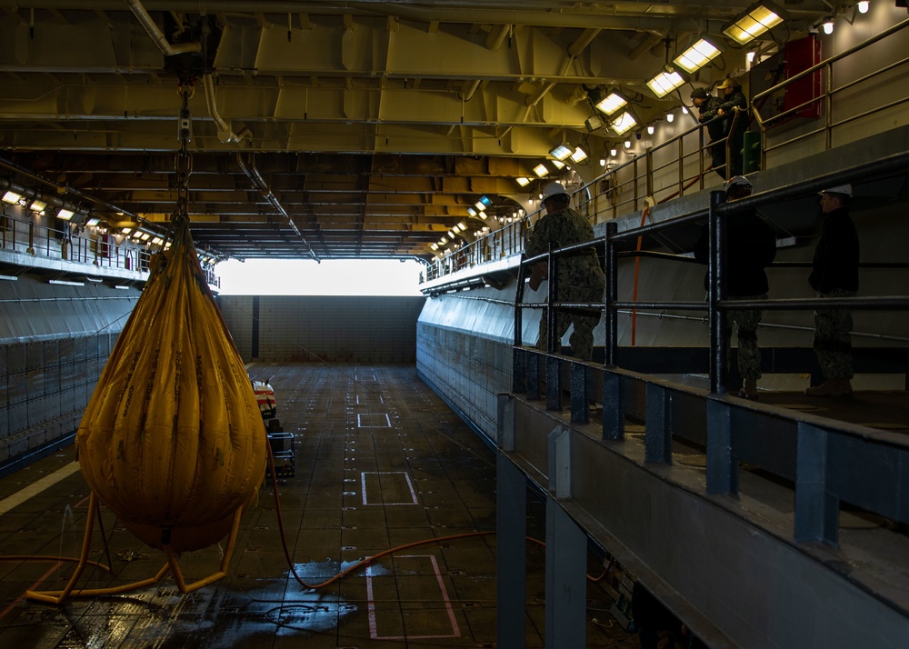 DVIDS - Images - 221122-N-VO895 USS Bataan Deck Department Participates ...