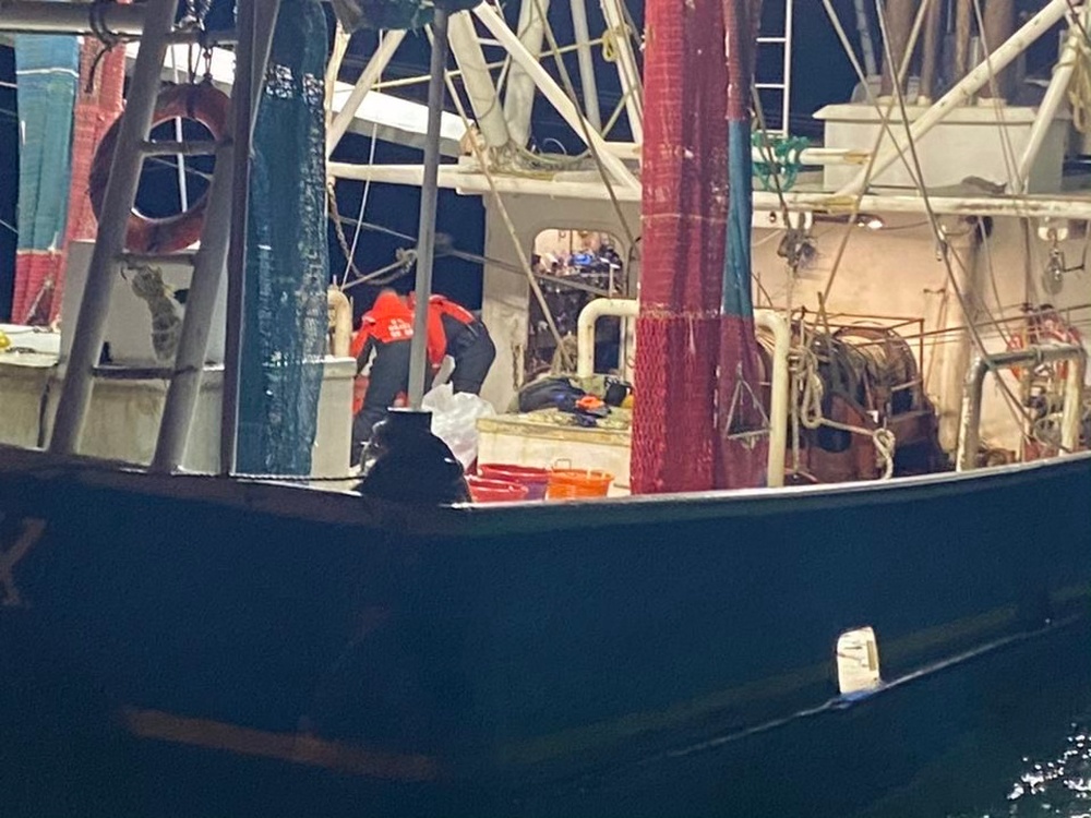 Dvids Images Coast Guard Rescues 4 From Shrimp Boat Taking On Water