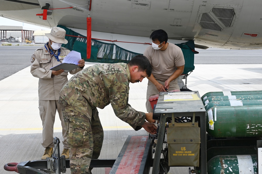 DVIDS - Images - 75th EAS helps Japanese Navy with emergency oxygen ...