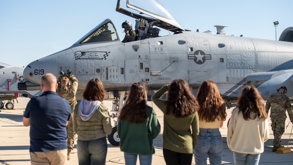 DVIDS - Images - Col. McGarry Fini Flight [Image 5 of 6]