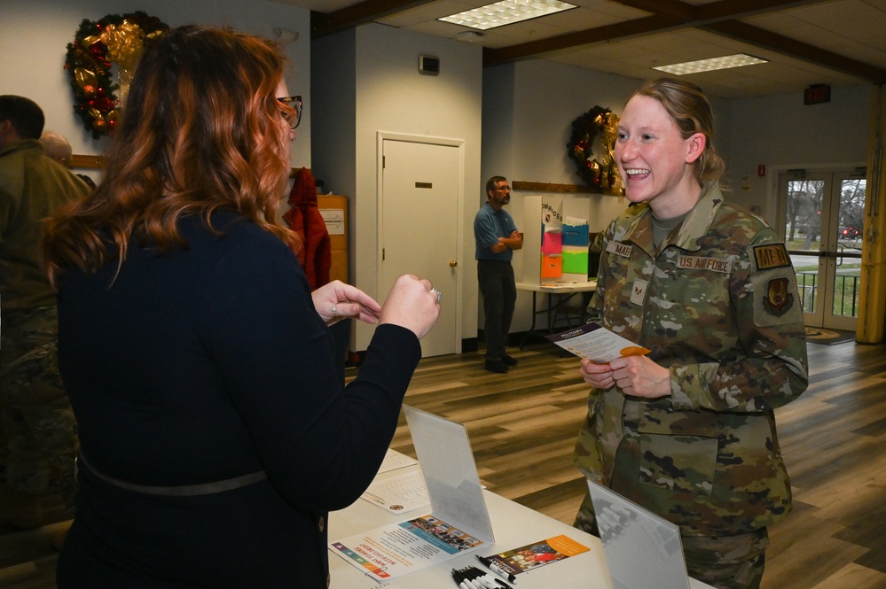 DVIDS - Images - Helping agencies welcome newcomers