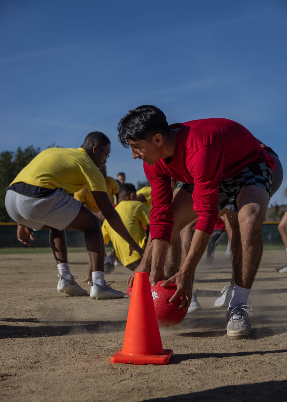 Dvids Images Clr 17 Conducts A Turkey Bowl Field Meet [image 2 Of 8]