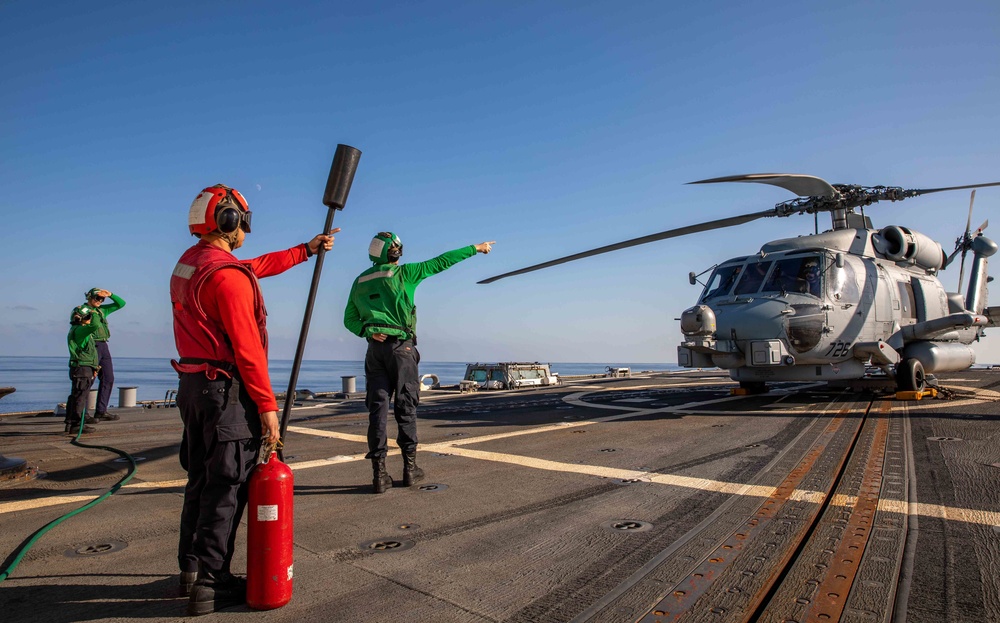 DVIDS - Images - 221201-N-HD110-0245 [Image 1 of 7]