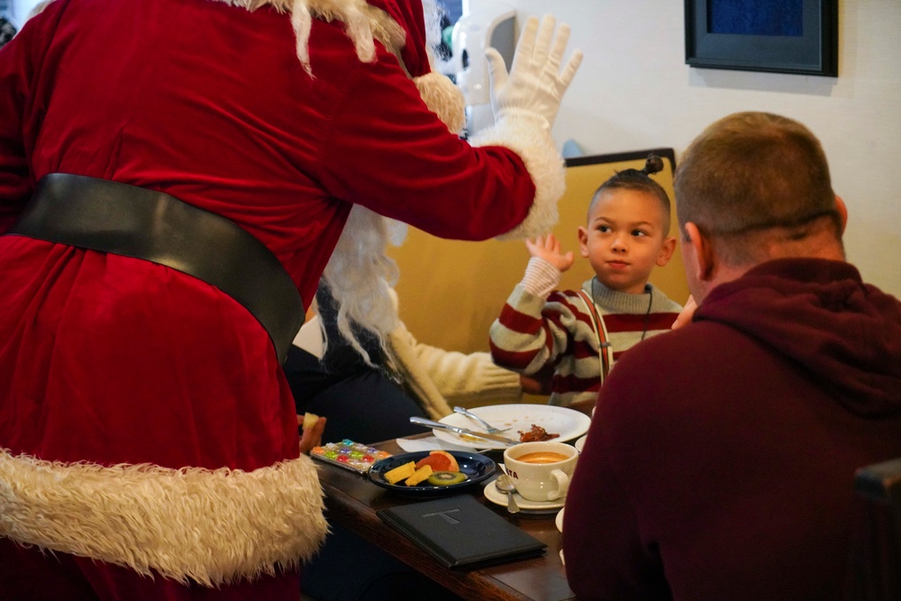 DVIDS - Images - CFAY MWR Hosts Breakfast with Santa Event [Image 6 of 10]