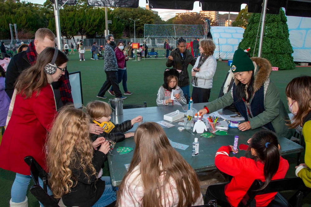 DVIDS - Images - CFAS Christmas in the Park 2022 [Image 1 of 10]