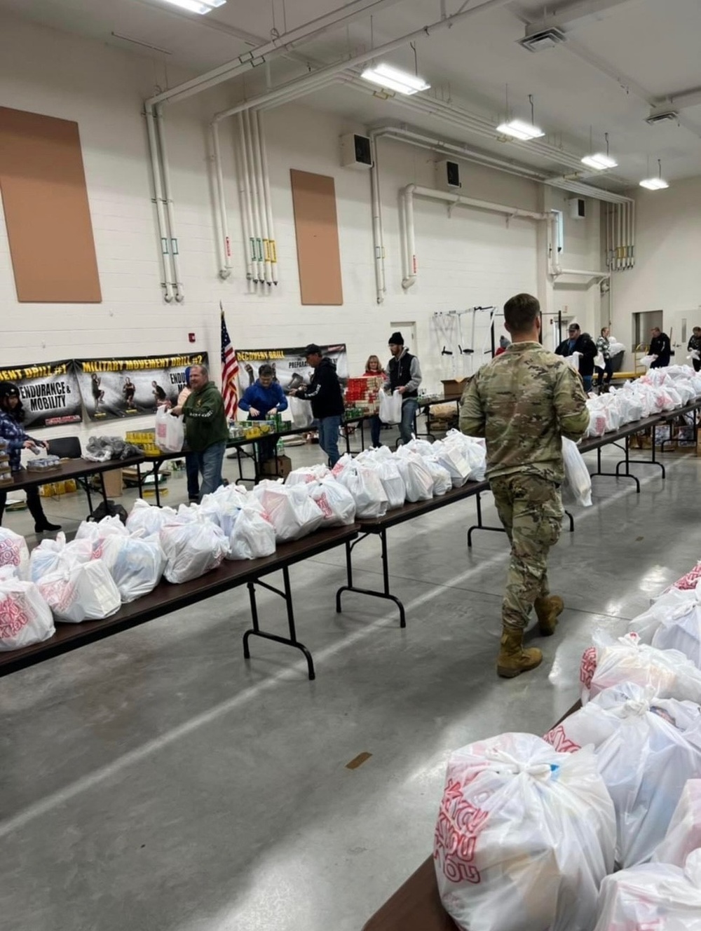 DVIDS - Images - Veteran turkey giveaway [Image 2 of 6]