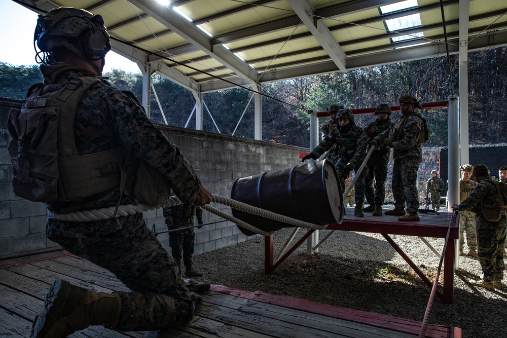 DVIDS - Images - KMEP 23.1: U.S. Marines and Republic of Korea Marines ...