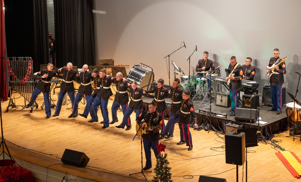 DVIDS - Images - 2022 Quantico Band Holiday Concert [Image 12 of 13]