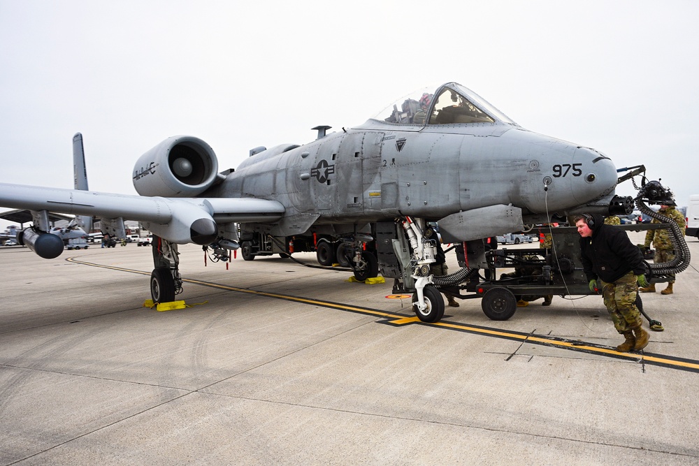 DVIDS - Images - Airmen from the 127th perform an Integrated Combat Turn