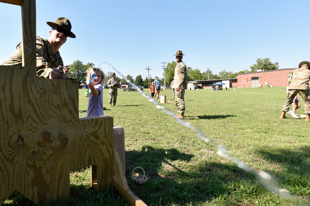DVIDS - Images - Family Day Fun [Image 1 of 3]