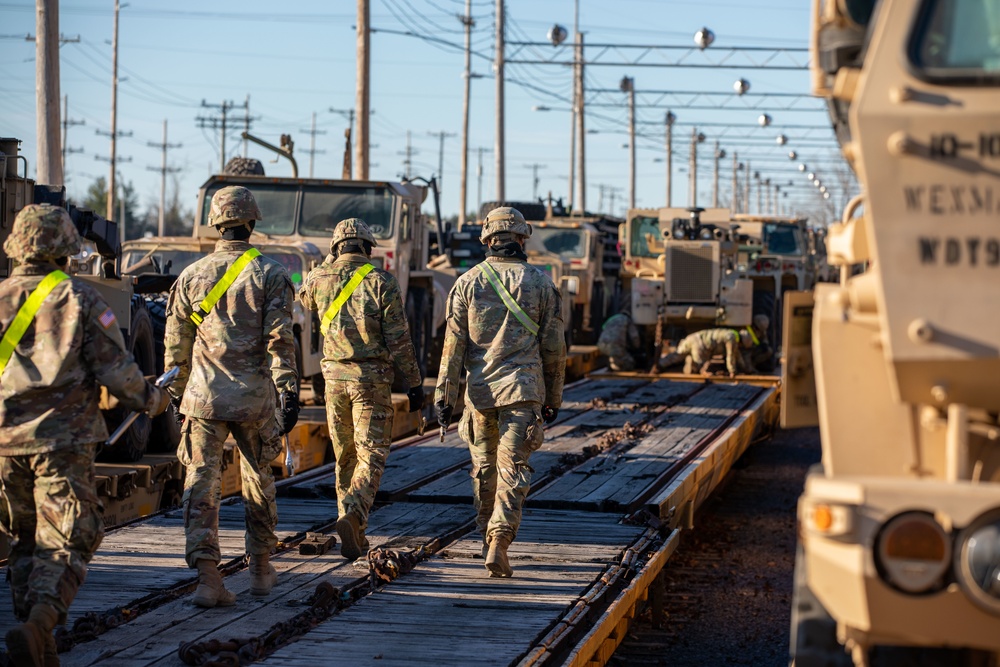 DVIDS - Images - 10th MDSB CENTCOM Equipment Redeployment [Image 1 of 5]