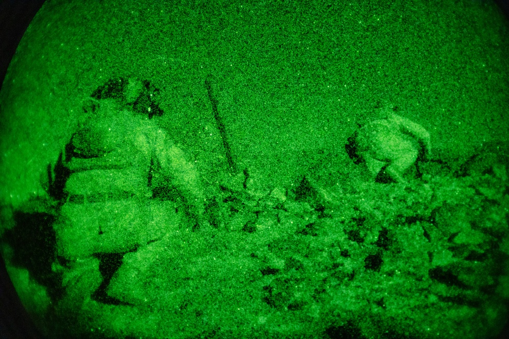 DVIDS - Images - 3/7 Conducts live-fire night range [Image 9 of 26]