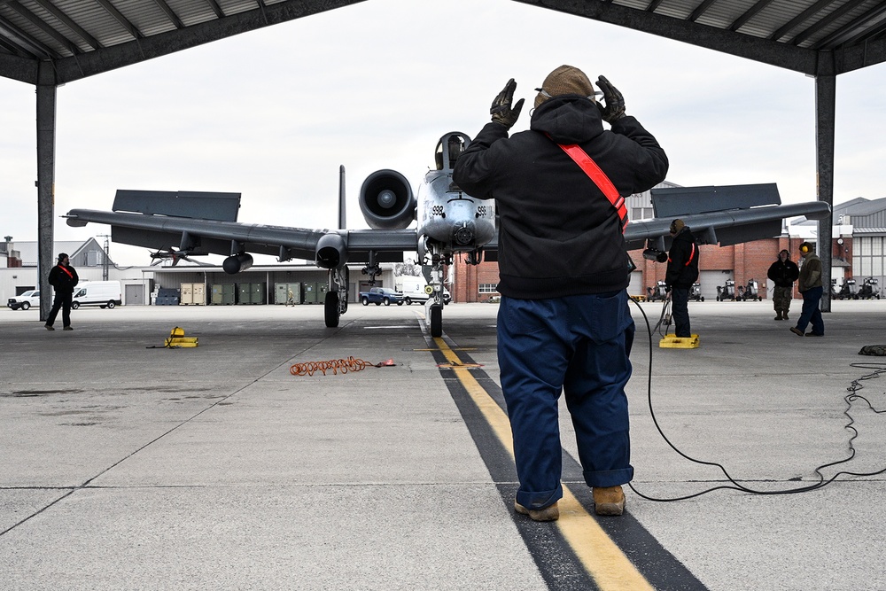 DVIDS - Images - Airmen Performing Post-Flight Maintenance on the A-10 ...