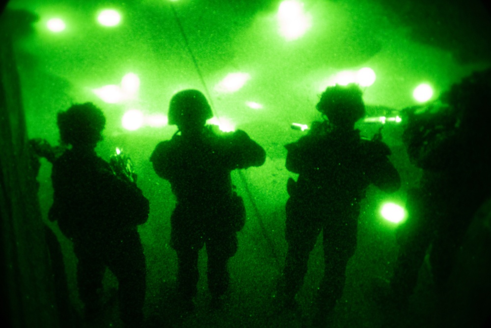 DVIDS - Images - KMEP 23.1: U.S. Marines execute close-quarters combat ...