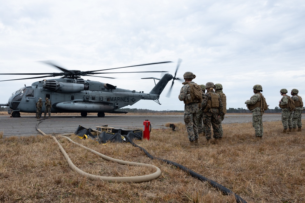 DVIDS - Images - Distributed Aviation Operations Exercise 1 - HMH-464 ...