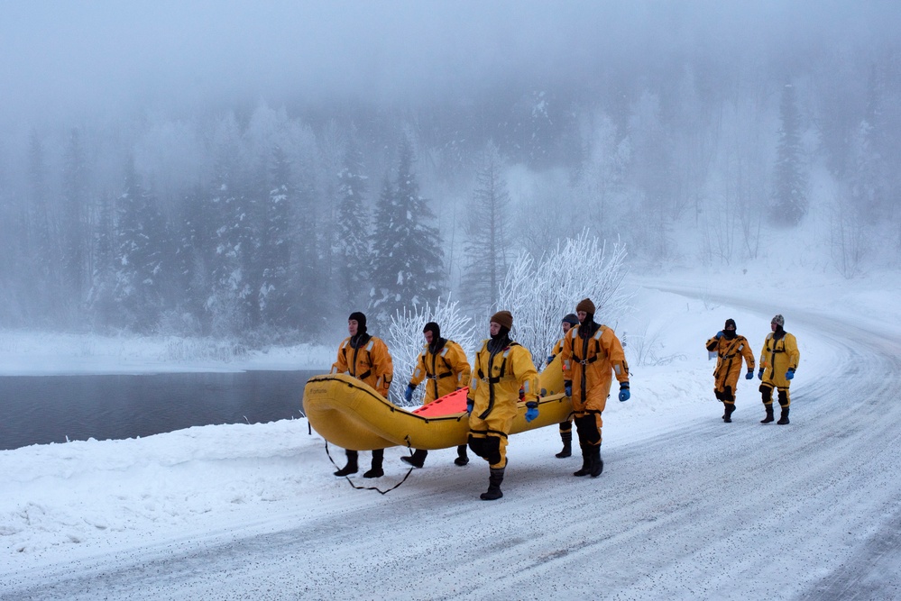 DVIDS - Images - JBER firefighters conduct ice rescue training [Image 2 ...