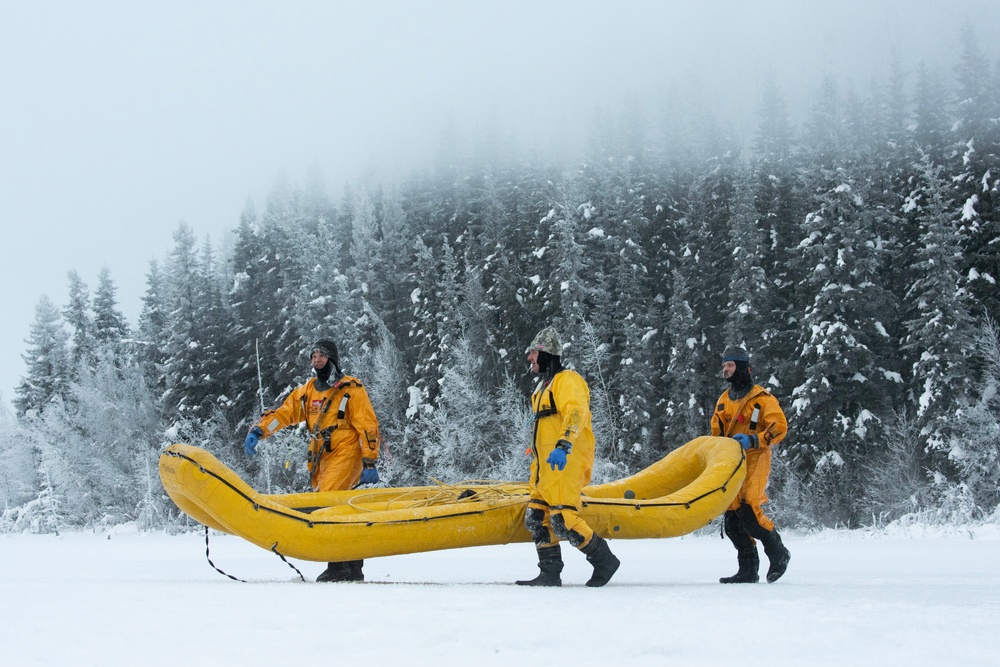 DVIDS - Images - JBER firefighters conduct ice rescue training [Image ...