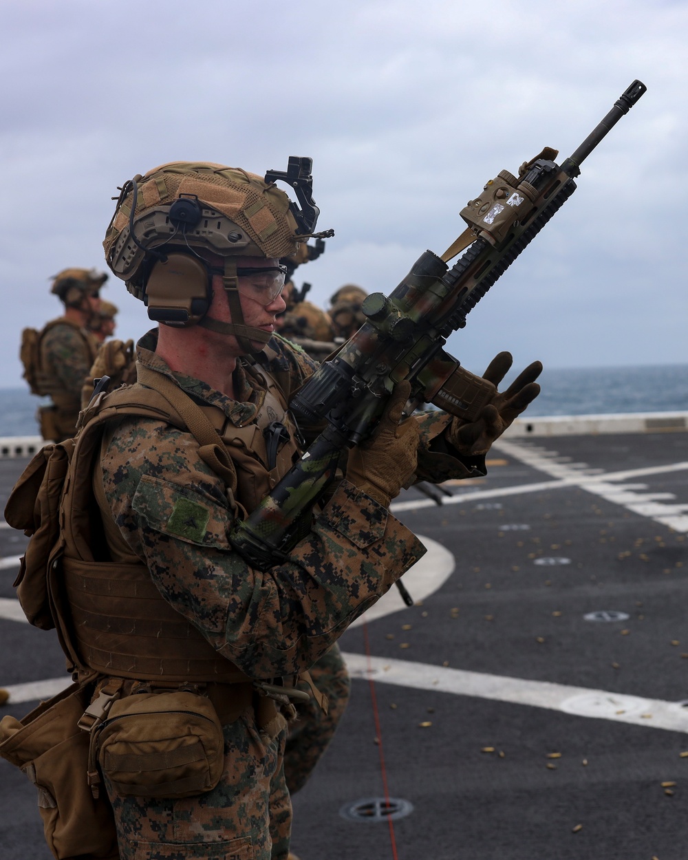 DVIDS - Images - 13th MEU USS Anchorage Deck Shoot [Image 5 of 6]