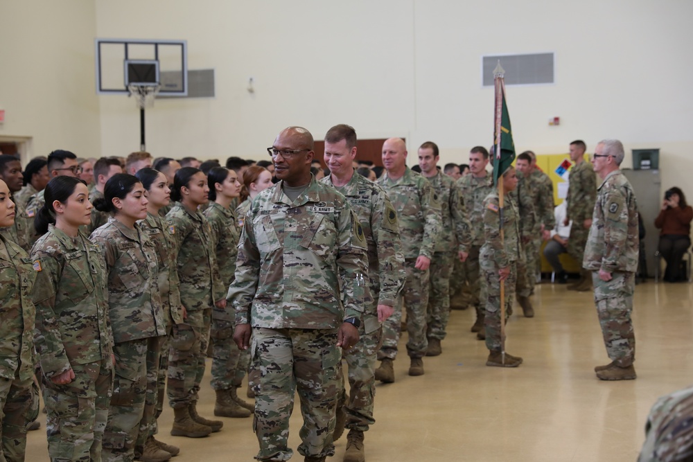 DVIDS - Images - 933rd MP Deployment Ceremony Visual Inspection