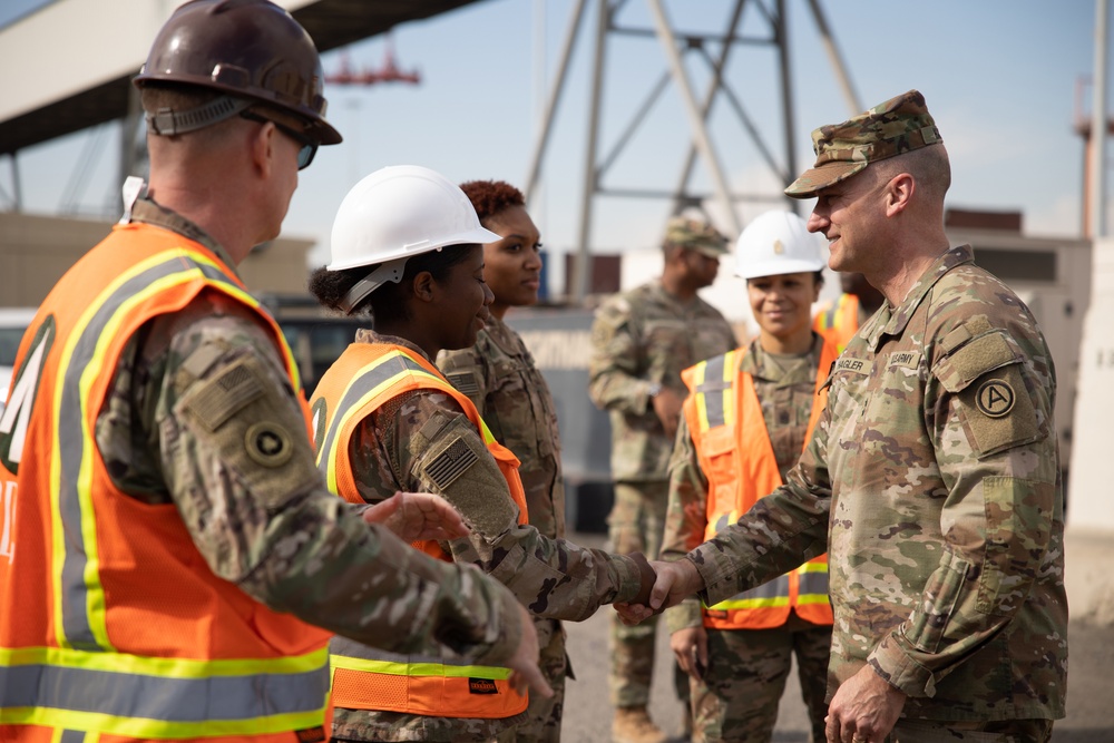 DVIDS - Images - Maj. Gen. Hagler visits Port of Shuaiba [Image 2 of 2]