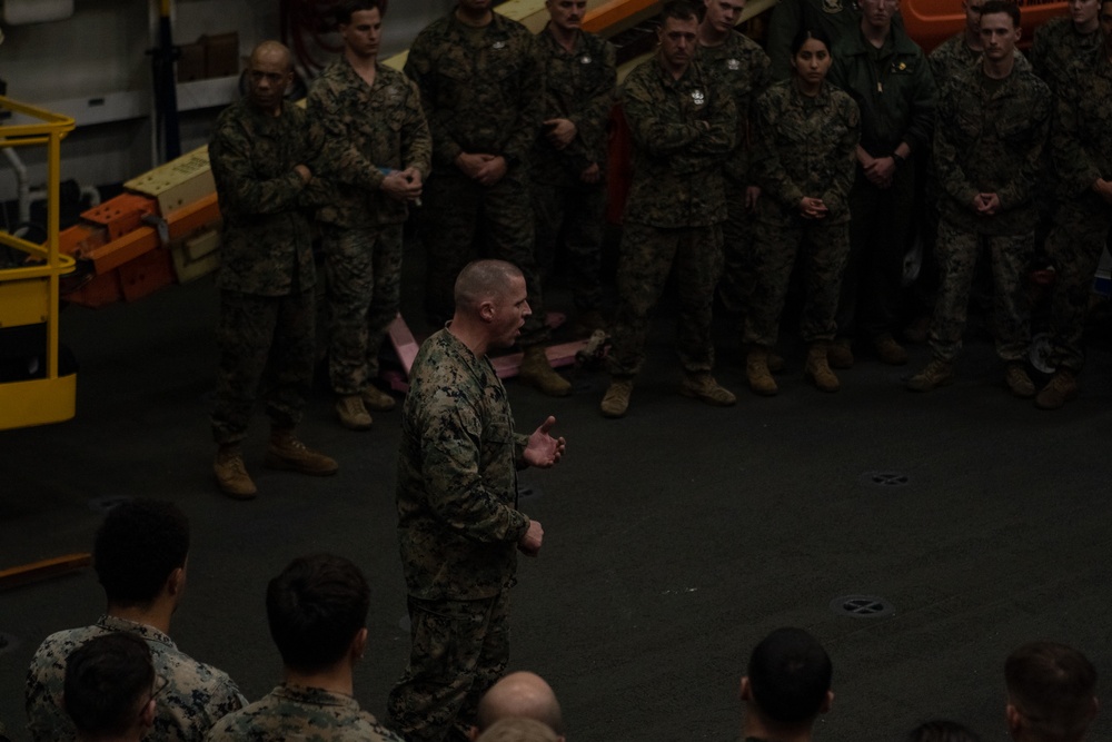 DVIDS - Images - 26th MEU Sergeant Major Visits Marines and Sailors ...