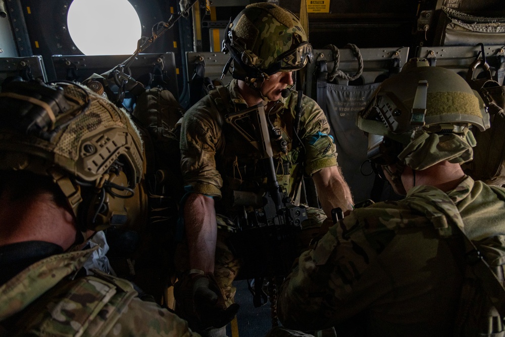 DVIDS - Images - U.S. Marines and Airmen conduct Alternate Insertion ...