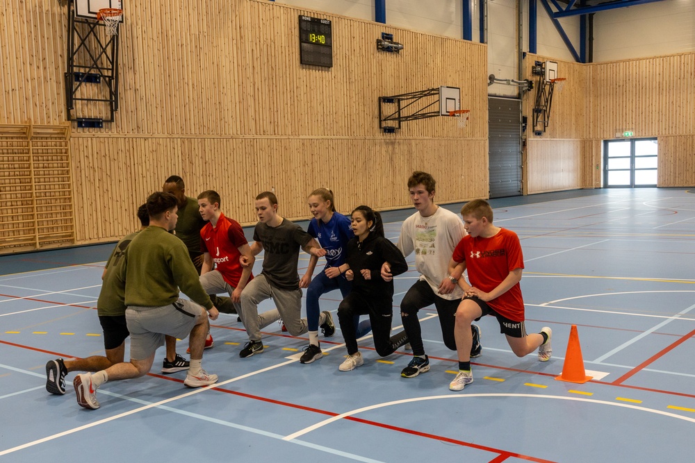 DVIDS - Images - Deployed U.S. Marines Lead Norwegian Youth in Workouts ...