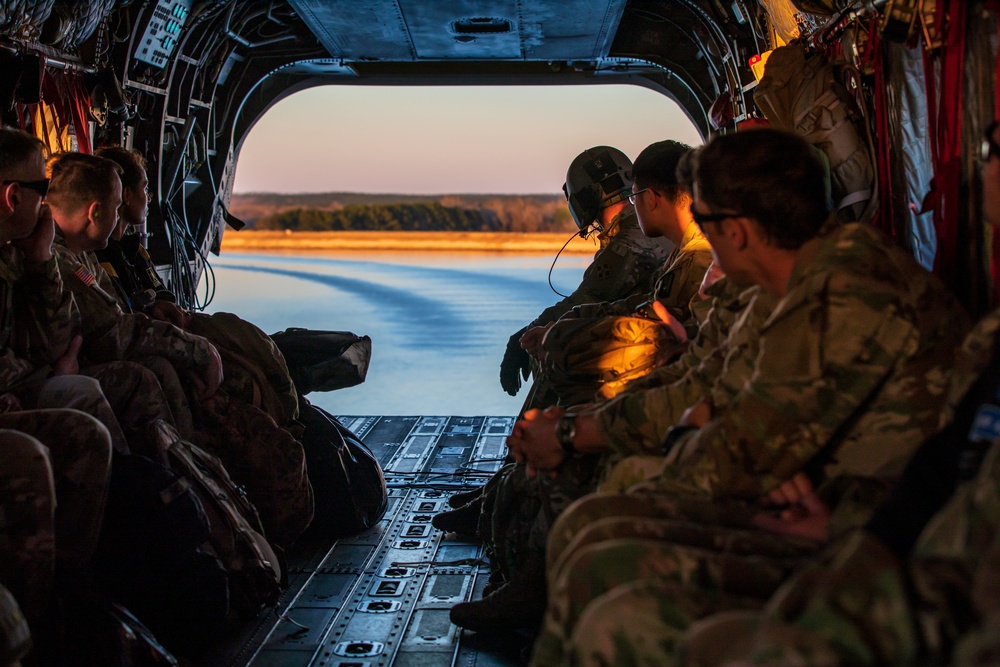 DVIDS - Images - Helocast lane validation, Army Best Medic [Image 9 of 20]