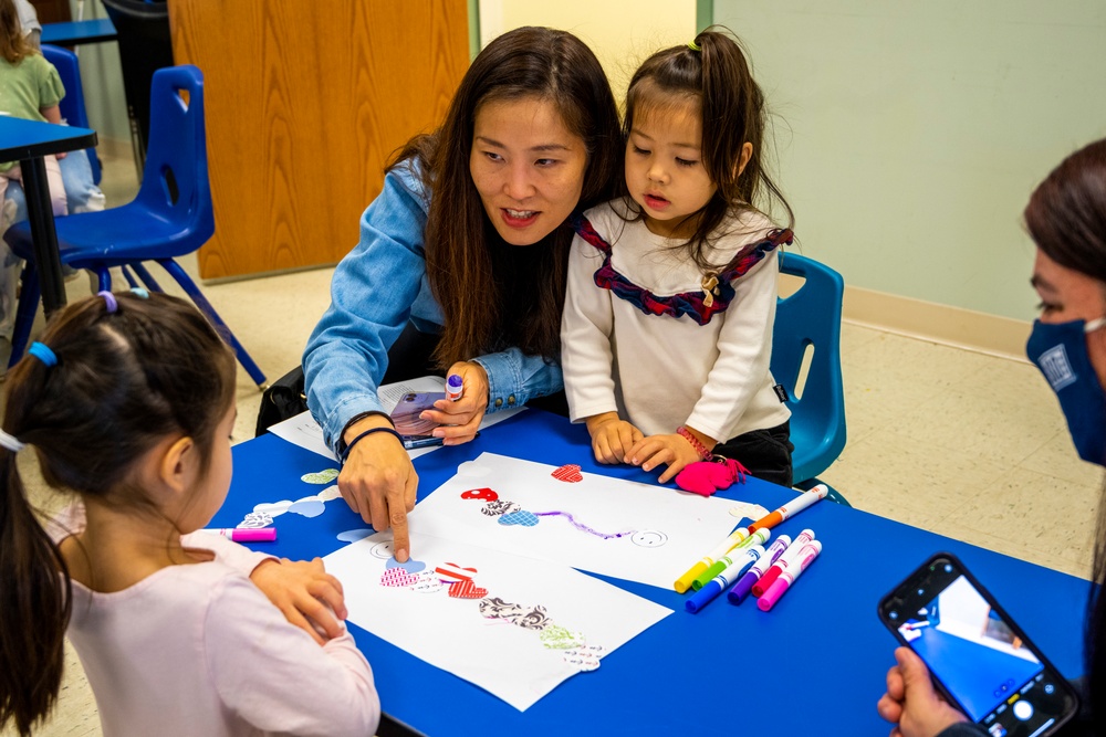 DVIDS - Images - Tots, Talks: connected learning [Image 5 of 5]