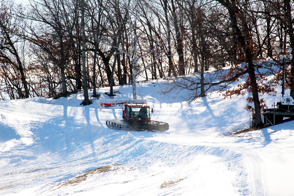 DVIDS - Images - Snow groomer operations at Fort McCoy's Whitetail ...